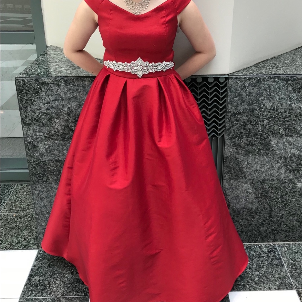 Red With Crystal Beading Belt Prom Dress - Gem